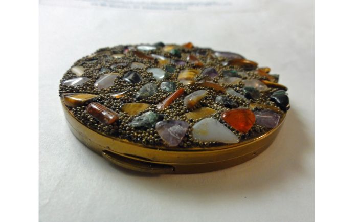 Vintage 1950s Powder Compact ''Sam Fink'' Semi-Precious Stones Round ...
