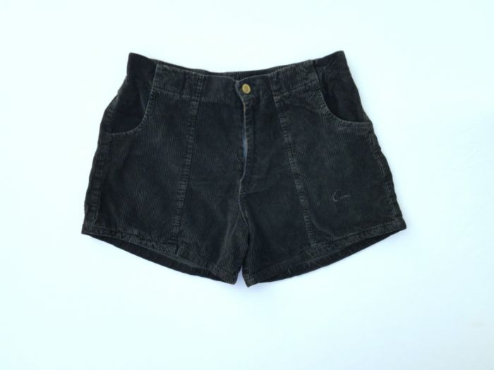 Vintage 1990's Classics High Rise Black Corduroy Shorts 36'' - 40 ...