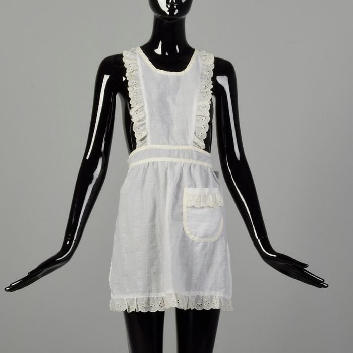 1980s Lace Eyelet Full Apron w/ Pocket by Apron Tree of California ...