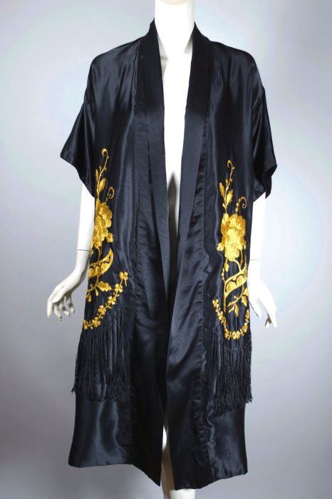Black silk fringed 1920s lounging robe kimono evening jacket | Fashion ...