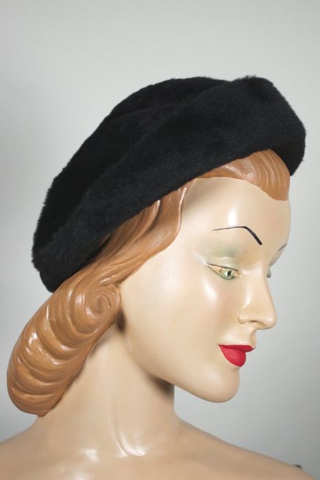 Fuzzy black fur felt beret tilt hat 1960s winter hat | Fashion Conservatory